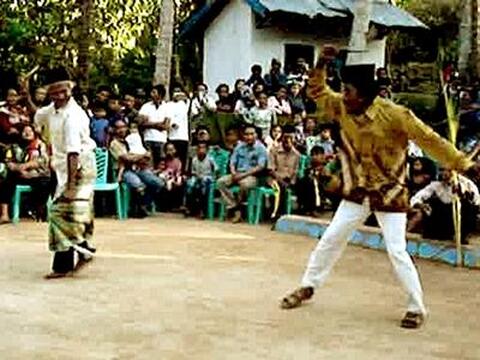 Pangaru (Mimed Combat Dance) | Kulisusu